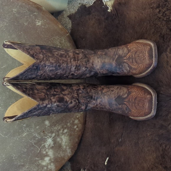 CAVENDERS | Shoes | Cavenders Brown Distressed Leather Cowgirl Boots ...